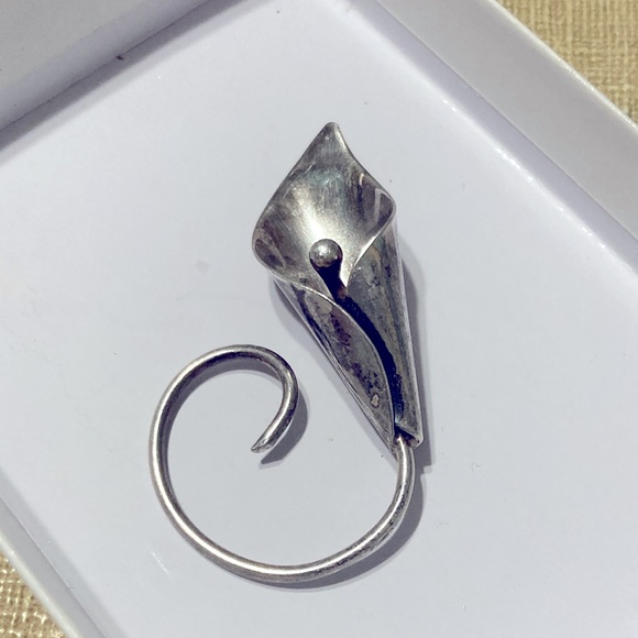 Vintage | Jewelry | Vintage Stuart Nye Lily Flower Brooch In Sterling ...